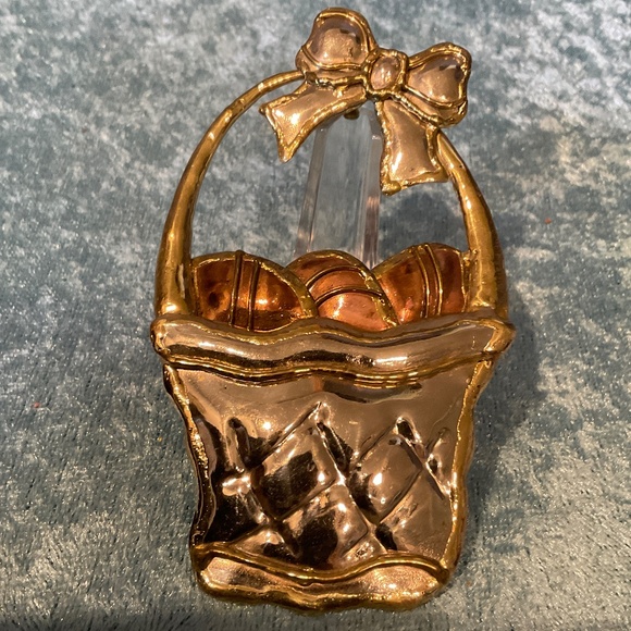 No Brand | Jewelry | Vintage Mixed Metal Easter Basket Brooch Pendant ...
